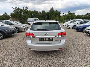 Pelēks Toyota Avensis 2012 Viļņa, ar dzinēja tilpumu 2.00 L un nobraukumu 393 tūkst. km par 3400 €, foto 9 vietnē AUTOMOTO.COM.LV