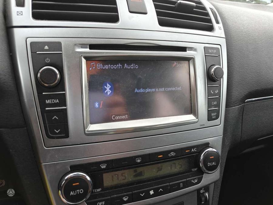 Pelēks Toyota Avensis 2012 Viļņa, ar dzinēja tilpumu 2.00 L un nobraukumu 393 tūkst. km par 3400 €, foto 20 vietnē AUTOMOTO.COM.LV