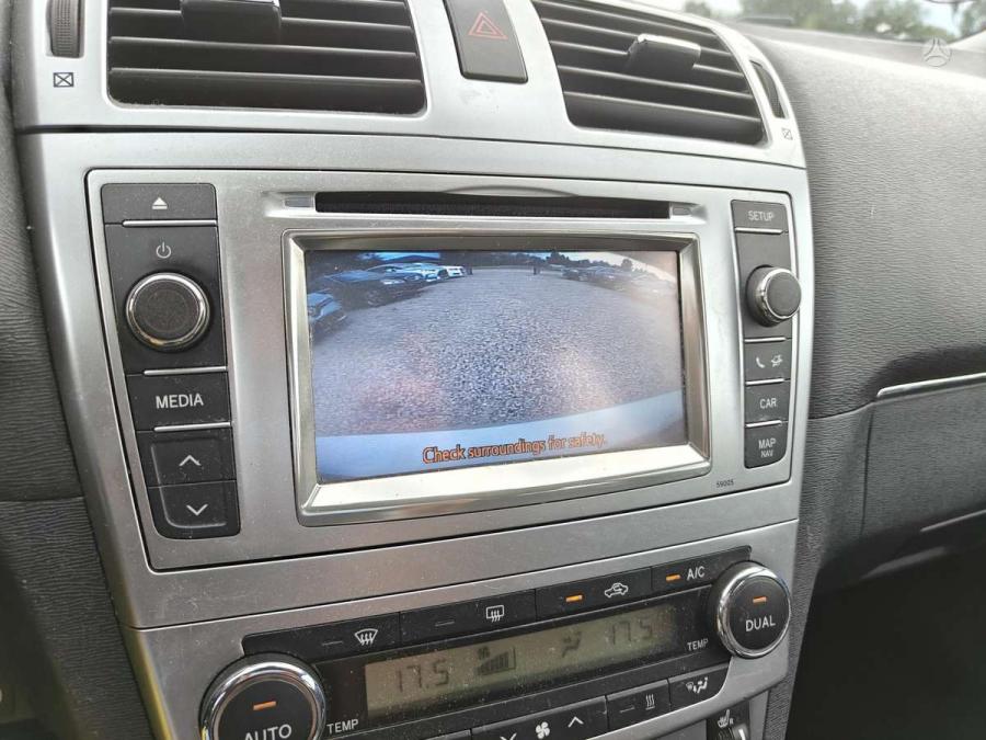 Pelēks Toyota Avensis 2012 Viļņa, ar dzinēja tilpumu 2.00 L un nobraukumu 393 tūkst. km par 3400 €, foto 21 vietnē AUTOMOTO.COM.LV