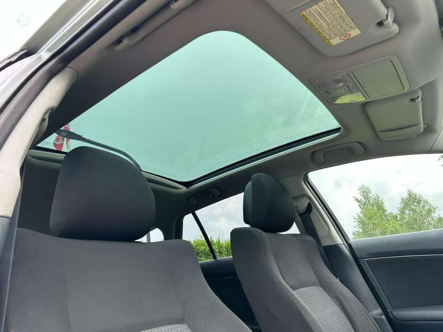 Pelēks Toyota Avensis 2012 Viļņa, ar dzinēja tilpumu 2.00 L un nobraukumu 219 tūkst. km par 6700 €, foto 21 vietnē AUTOMOTO.COM.LV