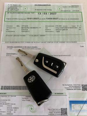 Pelēks Toyota Avensis 2012 Viļņa, ar dzinēja tilpumu 2.00 L un nobraukumu 219 tūkst. km par 6700 €, foto 25 vietnē AUTOMOTO.COM.LV
