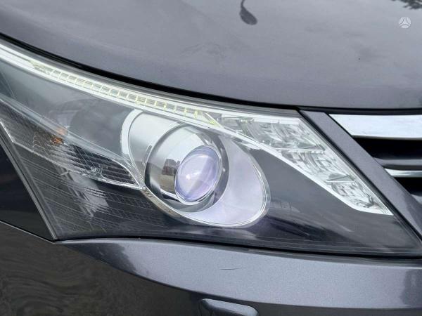 Pelēks Toyota Avensis 2012 Ukmergė, ar dzinēja tilpumu 2.23 L un nobraukumu 240 tūkst. km par 5650 €, foto 3 vietnē AUTOMOTO.COM.LV