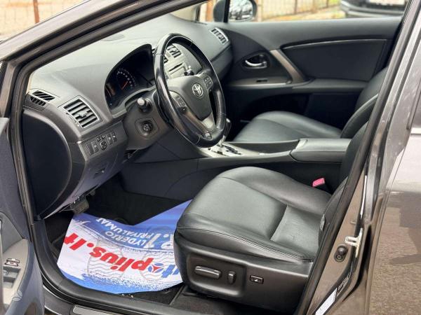 Pelēks Toyota Avensis 2012 Ukmergė, ar dzinēja tilpumu 2.23 L un nobraukumu 240 tūkst. km par 5650 €, foto 6 vietnē AUTOMOTO.COM.LV