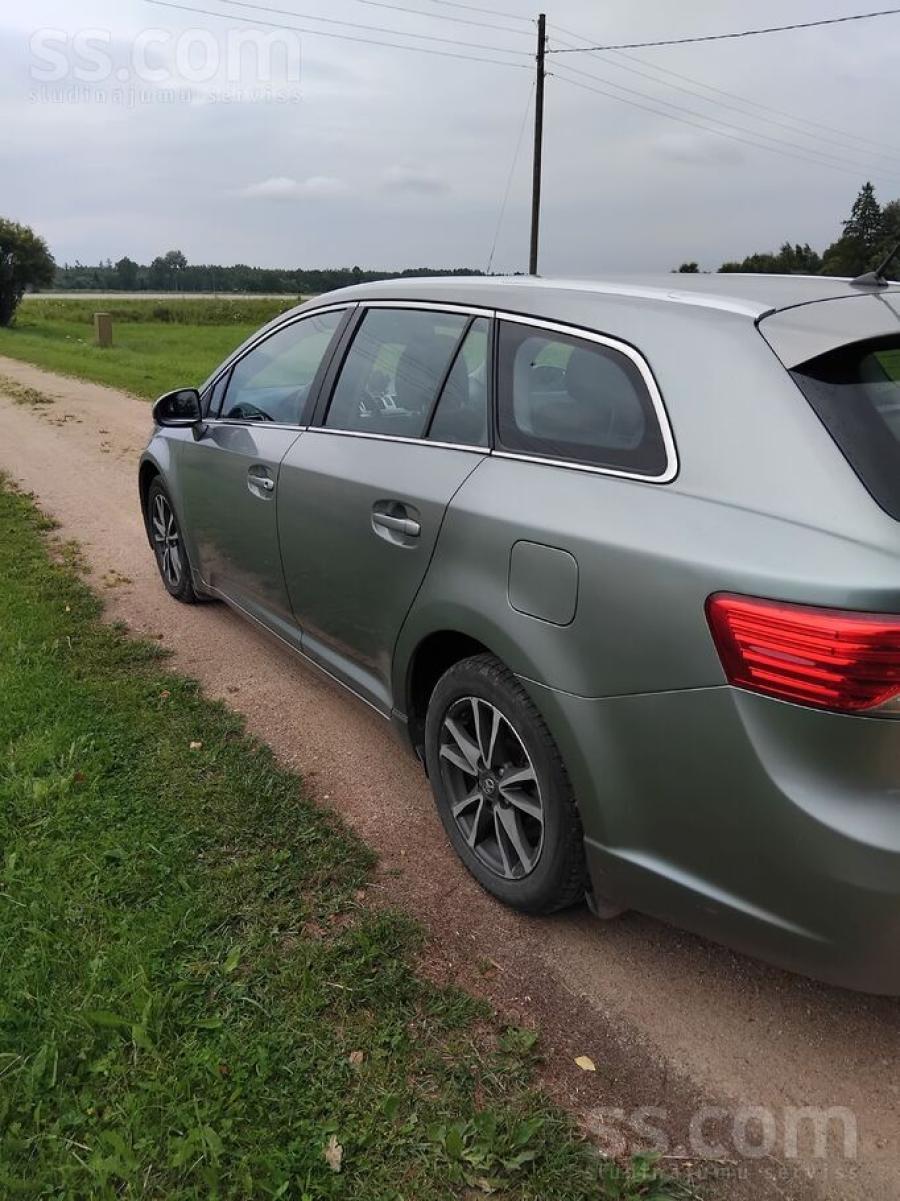 Серый Тойота Авенсис 2012 в Кулдига, объемом двигателя 2.00 л и пробегом 206 тыс. км за 5490 €, фото 3 на AUTOMOTO.COM.LV