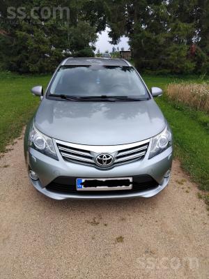 Pelēks Toyota Avensis 2012 Kuldīga, ar dzinēja tilpumu 2.00 L un nobraukumu 206 tūkst. km par 5490 €, foto  vietnē AUTOMOTO.COM.LV