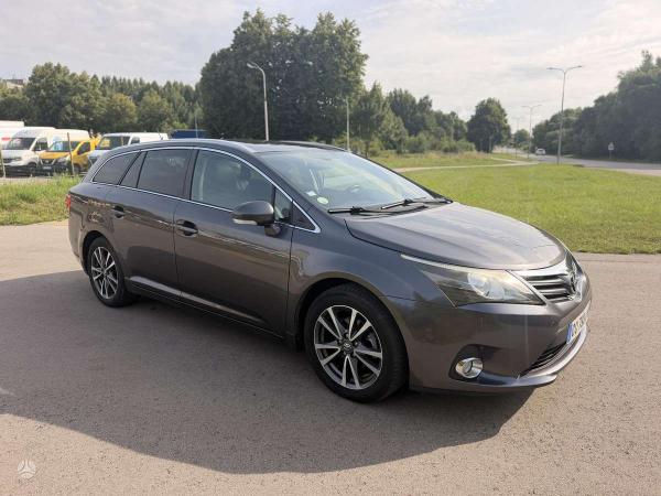 Pelēks Toyota Avensis 2012 Tauragė, ar dzinēja tilpumu 2.00 L un nobraukumu 267 tūkst. km par 5100 €, foto 2 vietnē AUTOMOTO.COM.LV
