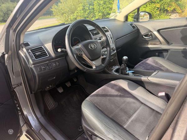 Pelēks Toyota Avensis 2012 Tauragė, ar dzinēja tilpumu 2.00 L un nobraukumu 267 tūkst. km par 5100 €, foto 9 vietnē AUTOMOTO.COM.LV