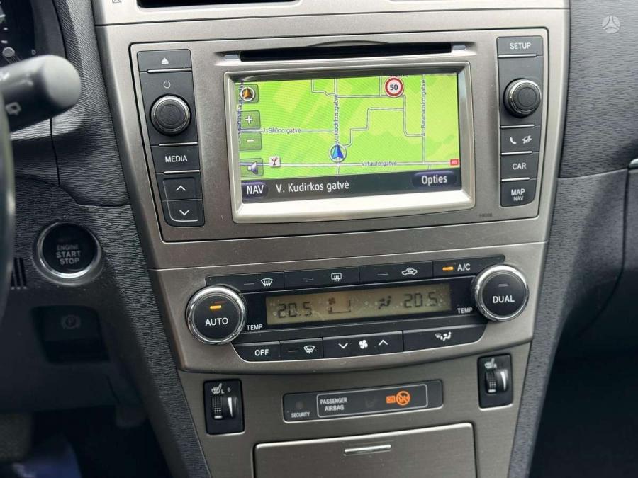Серый Тойота Авенсис 2012 в Укмерге, объемом двигателя 2.23 л и пробегом 240 тыс. км за 5750 €, фото 10 на AUTOMOTO.COM.LV
