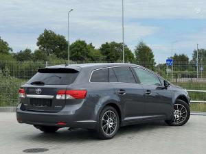 Pelēks Toyota Avensis 2012 Tauragė, ar dzinēja tilpumu 2.00 L un nobraukumu 260 tūkst. km par 4900 €, foto 8 vietnē AUTOMOTO.COM.LV