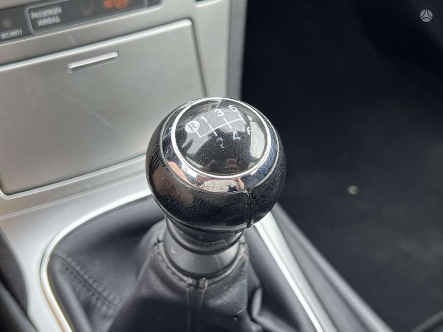 Pelēks Toyota Avensis 2012 Tauragė, ar dzinēja tilpumu 2.00 L un nobraukumu 260 tūkst. km par 4900 €, foto 22 vietnē AUTOMOTO.COM.LV