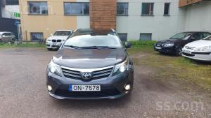Pelēks Toyota Avensis 2012 Daugavpils, ar dzinēja tilpumu 2.20 L un nobraukumu 0 tūkst. km par 6550 €, foto 3 vietnē AUTOMOTO.COM.LV