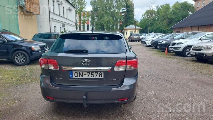 Pelēks Toyota Avensis 2012 Daugavpils, ar dzinēja tilpumu 2.20 L un nobraukumu 0 tūkst. km par 6550 €, foto 8 vietnē AUTOMOTO.COM.LV