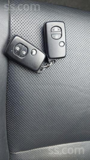 Pelēks Toyota Avensis 2012 Daugavpils, ar dzinēja tilpumu 2.20 L un nobraukumu 0 tūkst. km par 6550 €, foto 32 vietnē AUTOMOTO.COM.LV