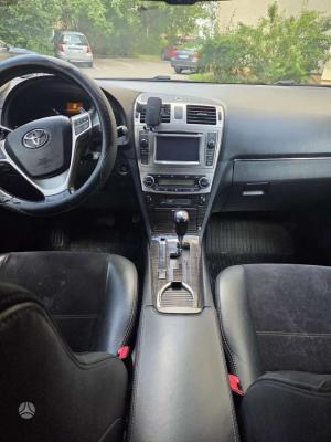 Grey Toyota Avensis 2012 in Vilnius, with an engine capacity of 1.99 L and mileage of 283 thousand km for 6500 €, photo 6 on AUTOMOTO.COM.LV