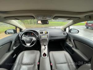 Серый Тойота Авенсис 2012 в Тарту, объемом двигателя 2.00 л и пробегом 327 тыс. км за 6999 €, фото 9 на AUTOMOTO.COM.LV