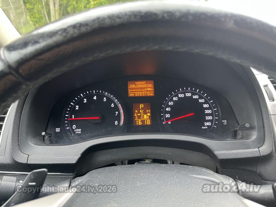 Серый Тойота Авенсис 2012 в Тарту, объемом двигателя 2.00 л и пробегом 327 тыс. км за 6999 €, фото 14 на AUTOMOTO.COM.LV