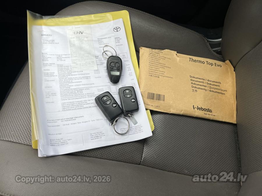 Серый Тойота Авенсис 2012 в Тарту, объемом двигателя 2.00 л и пробегом 327 тыс. км за 6999 €, фото 17 на AUTOMOTO.COM.LV