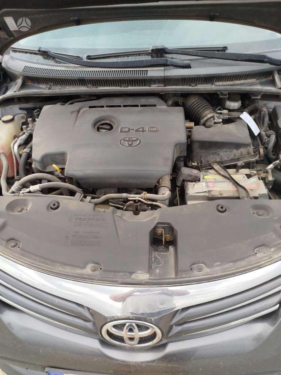 Pelēks Toyota Avensis 2012 Kauņa, ar dzinēja tilpumu 2.00 L un nobraukumu 306 tūkst. km par 4700 €, foto 1 vietnē AUTOMOTO.COM.LV