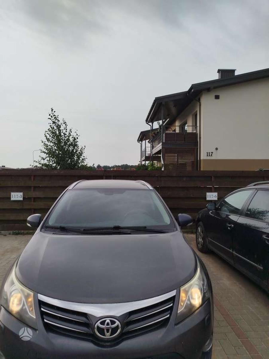 Pelēks Toyota Avensis 2012 Kauņa, ar dzinēja tilpumu 2.00 L un nobraukumu 306 tūkst. km par 4700 €, foto 7 vietnē AUTOMOTO.COM.LV
