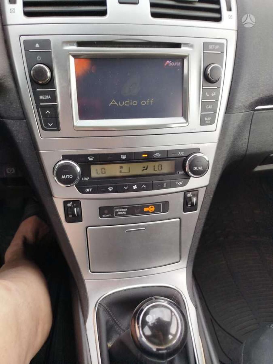 Pelēks Toyota Avensis 2012 Kauņa, ar dzinēja tilpumu 2.00 L un nobraukumu 306 tūkst. km par 4700 €, foto 8 vietnē AUTOMOTO.COM.LV
