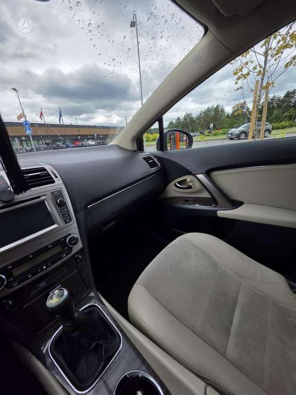 Тойота Авенсис 2012 в Вильнюс на AUTOMOTO.COM.LV Серый Тойота Авенсис 2012 в Вильнюс, объемом двигателя 2.23 л и пробегом 297 тыс. км за 4300 €, фото 6 на AUTOMOTO.COM.LV