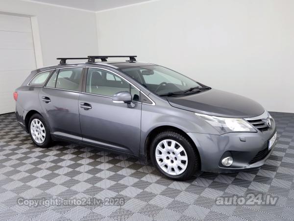 Тойота Авенсис 2012 в Таллин на AUTOMOTO.COM.LV Серый Тойота Авенсис 2012 в Таллин, объемом двигателя 1.80 л и пробегом 258 тыс. км за 3999 €, фото 1 на AUTOMOTO.COM.LV