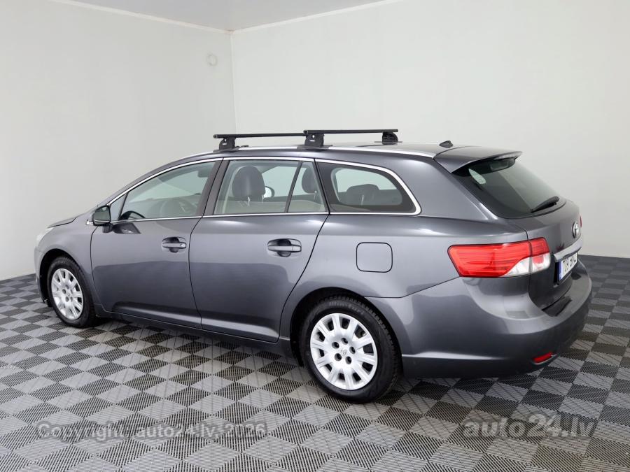 Серый Тойота Авенсис 2012 в Таллин, объемом двигателя 1.80 л и пробегом 258 тыс. км за 3999 €, фото 5 на AUTOMOTO.COM.LV