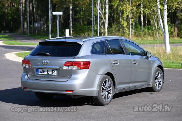Тойота Авенсис 2012 в Таллин на AUTOMOTO.COM.LV Серый Тойота Авенсис 2012 в Таллин, объемом двигателя 2.00 л и пробегом 311 тыс. км за 6500 €, фото 5 на AUTOMOTO.COM.LV