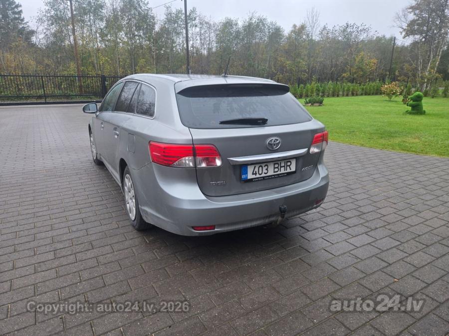 Серый Тойота Авенсис 2012 в Таллин, объемом двигателя 1.80 л и пробегом 249 тыс. км за 6800 €, фото 3 на AUTOMOTO.COM.LV