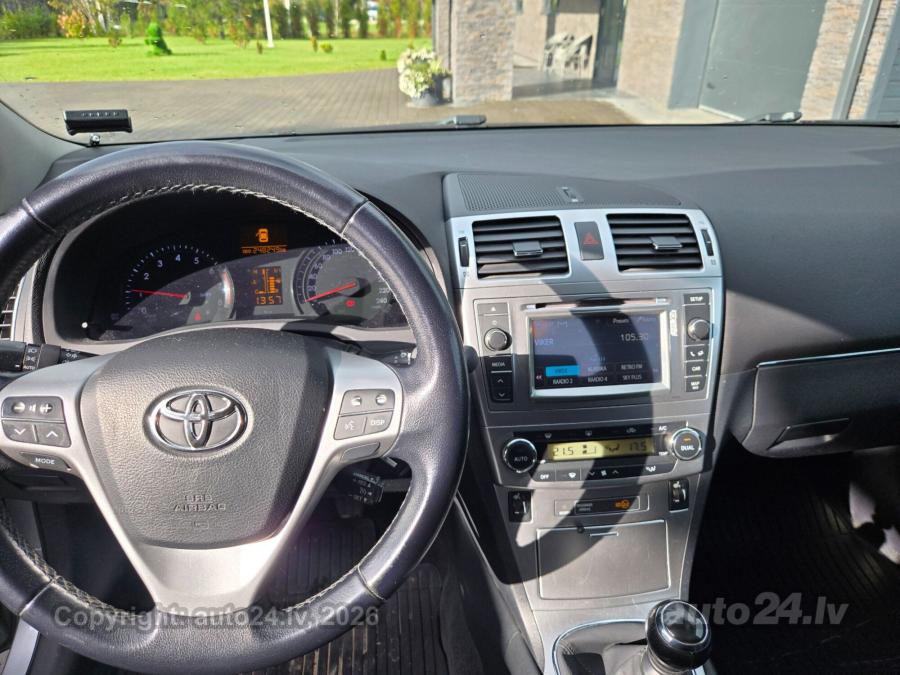 Серый Тойота Авенсис 2012 в Таллин, объемом двигателя 1.80 л и пробегом 249 тыс. км за 6800 €, фото 7 на AUTOMOTO.COM.LV
