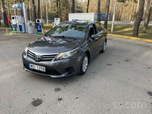 Pelēks Toyota Avensis 2013 Ogre, ar dzinēja tilpumu 1.60 L un nobraukumu 0 tūkst. km par 4999 €, foto 1 vietnē AUTOMOTO.COM.LV