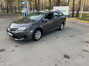 Pelēks Toyota Avensis 2013 Ogre, ar dzinēja tilpumu 1.60 L un nobraukumu 0 tūkst. km par 4999 €, foto 2 vietnē AUTOMOTO.COM.LV