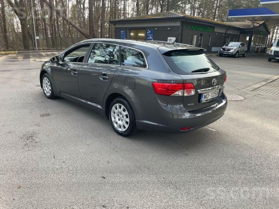 Pelēks Toyota Avensis 2013 Ogre, ar dzinēja tilpumu 1.60 L un nobraukumu 0 tūkst. km par 4999 €, foto 7 vietnē AUTOMOTO.COM.LV