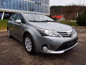 Grey Toyota Avensis 2013 in Vilnius, with an engine capacity of 1.80 L and mileage of 132 thousand km for 7299 €, photo 3 on AUTOMOTO.COM.LV
