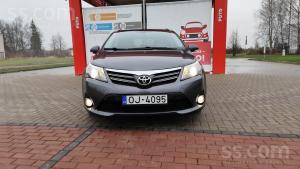 Grey Toyota Avensis 2013 in Jelgava, with an engine capacity of 2.00 L and mileage of 240 thousand km for 5990 €, photo  on AUTOMOTO.COM.LV
