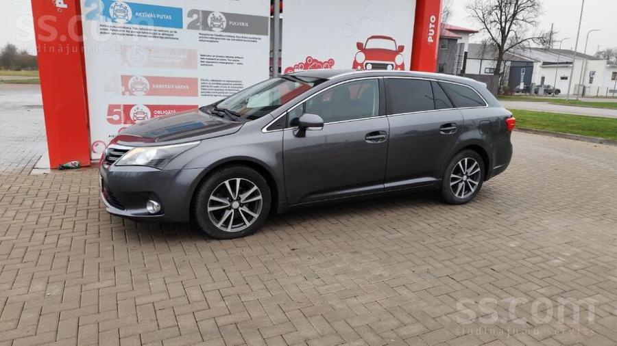 Pelēks Toyota Avensis 2013 Jelgava, ar dzinēja tilpumu 2.00 L un nobraukumu 240 tūkst. km par 5990 €, foto 13 vietnē AUTOMOTO.COM.LV