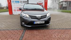 Pelēks Toyota Avensis 2013 Jelgava, ar dzinēja tilpumu 2.00 L un nobraukumu 240 tūkst. km par 5990 €, foto 32 vietnē AUTOMOTO.COM.LV