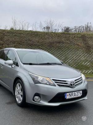 Grey Toyota Avensis 2013 in Vilnius, with an engine capacity of 2.23 L and mileage of 250 thousand km for 5700 €, photo 3 on AUTOMOTO.COM.LV