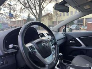 Pelēks Toyota Avensis 2013 Kauņa, ar dzinēja tilpumu 2.00 L un nobraukumu 235 tūkst. km par 5699 €, foto 17 vietnē AUTOMOTO.COM.LV