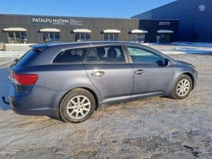 Grey Toyota Avensis 2013 in Siauliai, with an engine capacity of 2.00 L and mileage of 231 thousand km for 5650 €, photo 8 on AUTOMOTO.COM.LV