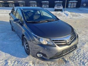 Grey Toyota Avensis 2013 in Siauliai, with an engine capacity of 2.00 L and mileage of 228 thousand km for 5150 €, photo  on AUTOMOTO.COM.LV
