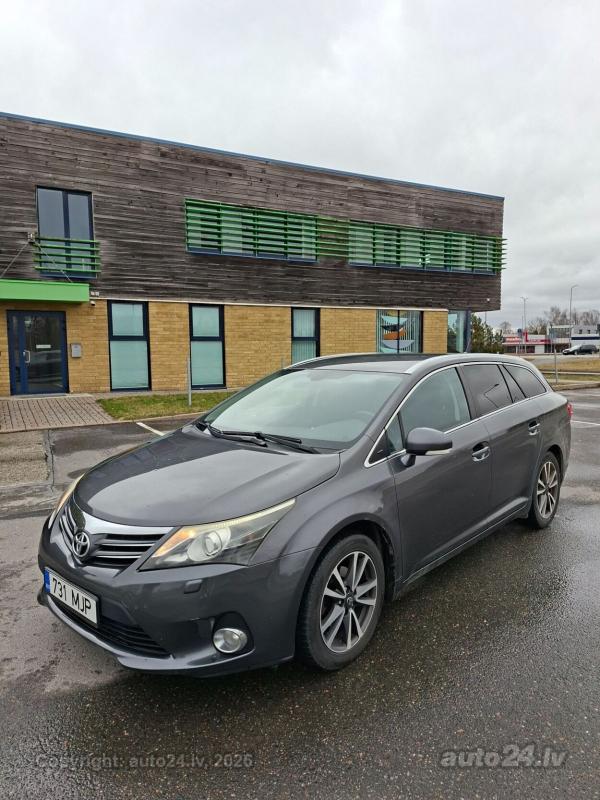 Grey Toyota Avensis 2013 in Tartu, with an engine capacity of 1.80 L and mileage of 173 thousand km for 5700 €, photo 3 on AUTOMOTO.COM.LV