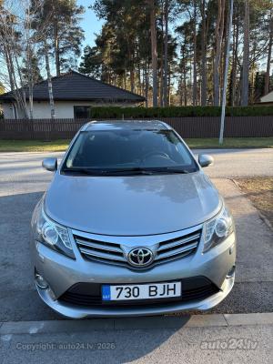 Pelēks Toyota Avensis 2013 Tallina, ar dzinēja tilpumu 2.00 L un nobraukumu 234 tūkst. km par 6500 €, foto 3 vietnē AUTOMOTO.COM.LV