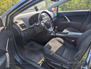 Grey Toyota Avensis 2013 in Tallinn, with an engine capacity of 1.80 L and mileage of 260 thousand km for 5500 €, photo 8 on AUTOMOTO.COM.LV