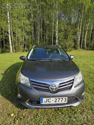 Grey Toyota Avensis 2013 in Aizkraukle, with an engine capacity of 2.20 L and mileage of 280 thousand km for 5690 €, photo  on AUTOMOTO.COM.LV