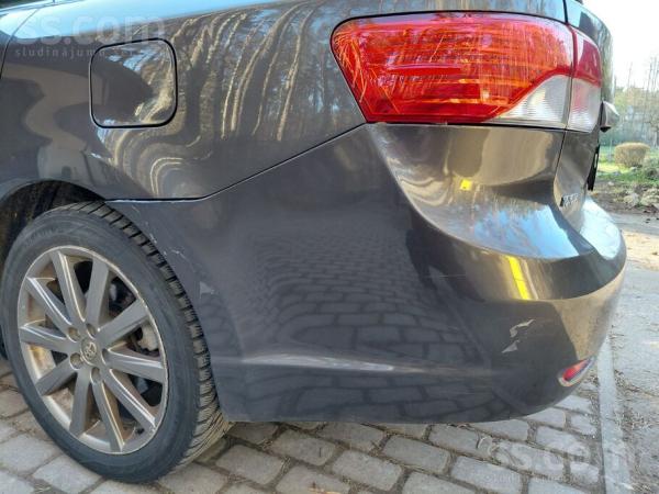 Pelēks Toyota Avensis 2013 Rīga, ar dzinēja tilpumu 2.20 L un nobraukumu 299 tūkst. km par 4850 €, foto 4 vietnē AUTOMOTO.COM.LV