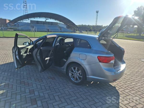Серый Тойота Авенсис 2013 в Валмиера, объемом двигателя 2.00 л и пробегом 265 тыс. км за 3950 €, фото 9 на AUTOMOTO.COM.LV