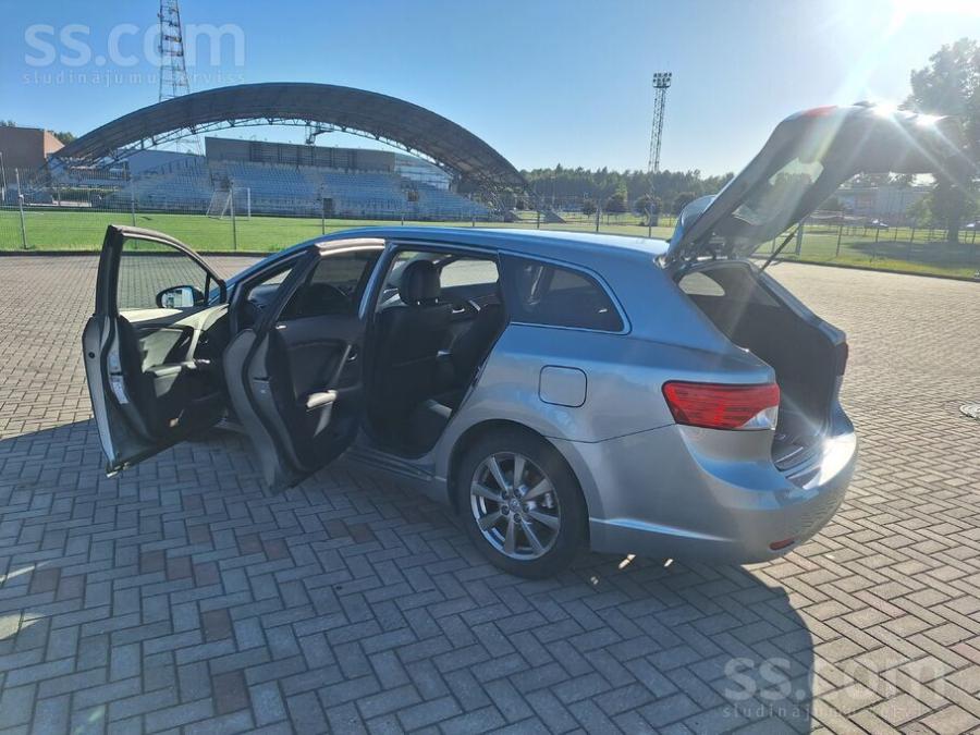Серый Тойота Авенсис 2013 в Валмиера, объемом двигателя 2.00 л и пробегом 265 тыс. км за 3950 €, фото 10 на AUTOMOTO.COM.LV