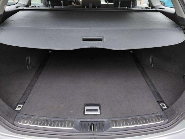 Grey Toyota Avensis 2013 in Vilnius, with an engine capacity of 1.80 L and mileage of 132 thousand km for 7777 €, photo 10 on AUTOMOTO.COM.LV