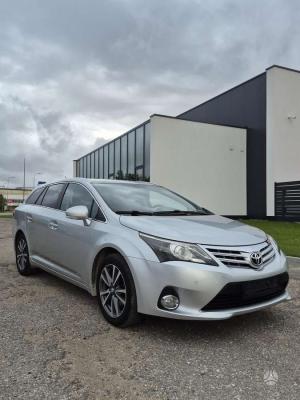 Grey Toyota Avensis 2013 in Siauliai, with an engine capacity of 2.00 L and mileage of 287 thousand km for 5350 €, photo  on AUTOMOTO.COM.LV